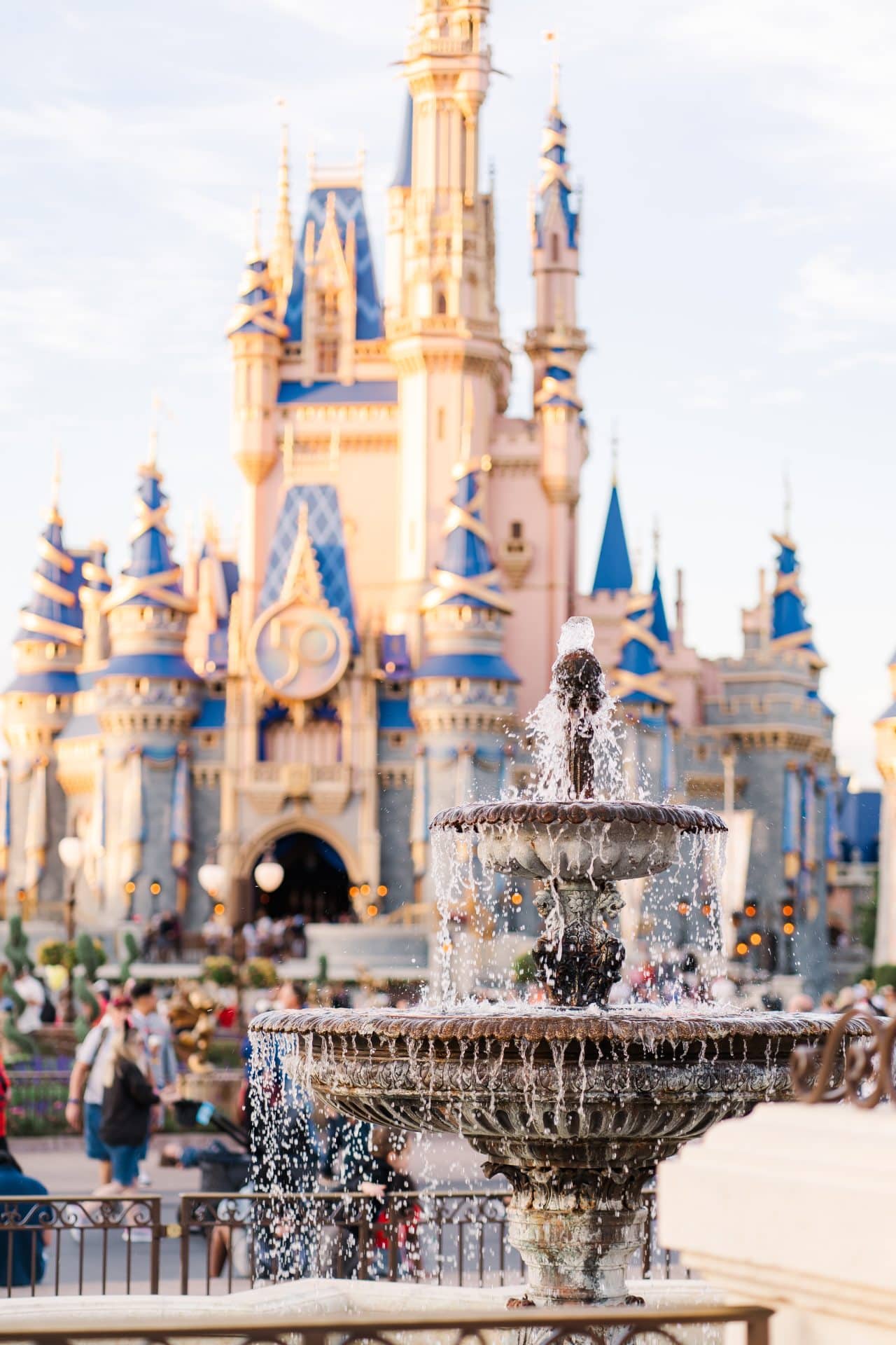 Walt Disney World 2025 Crowd Predictions and Tips